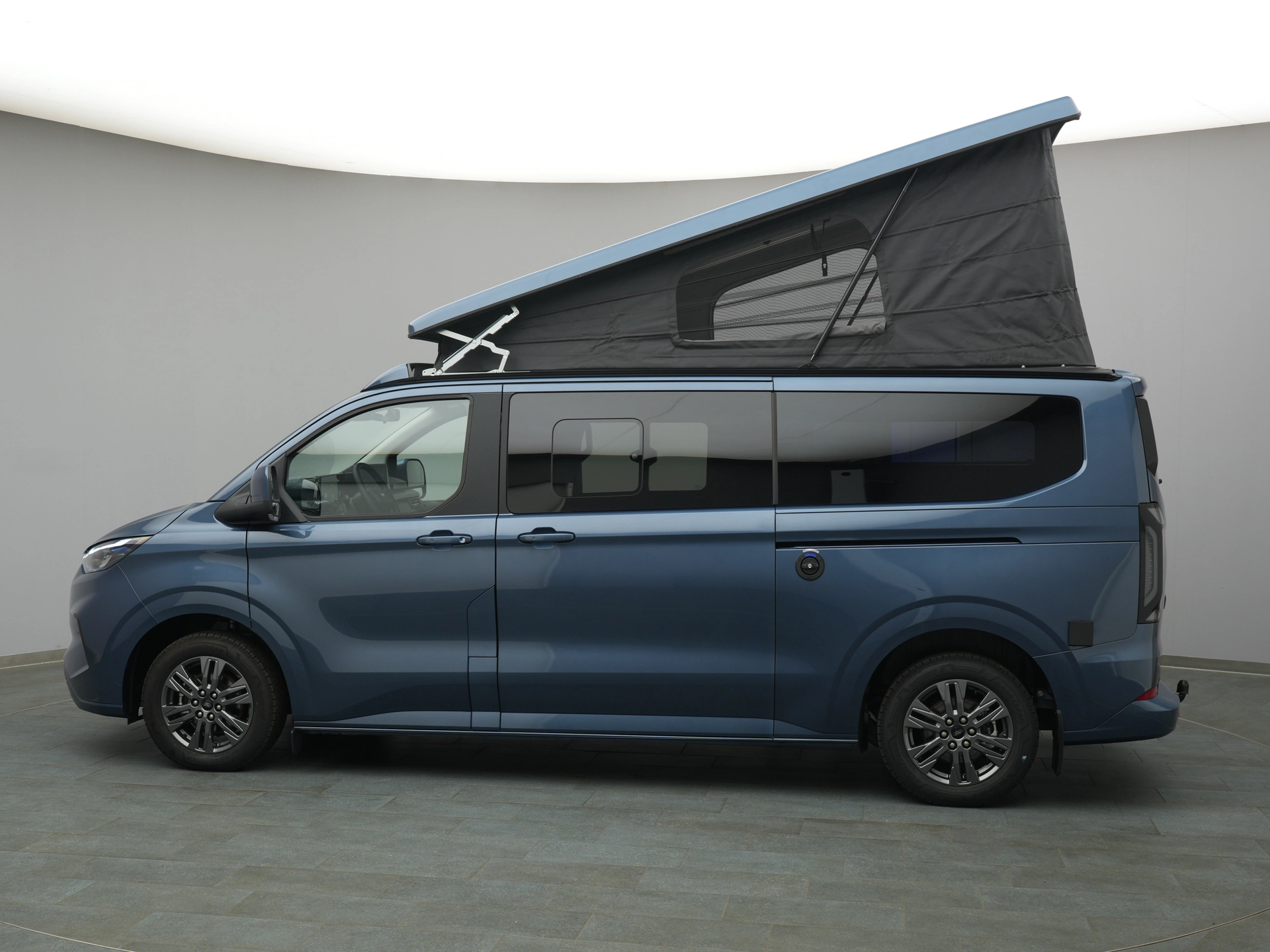 Nugget L2 Titanium 170PS Aut. / Markise / AHK / 97653 | Ford Kögler